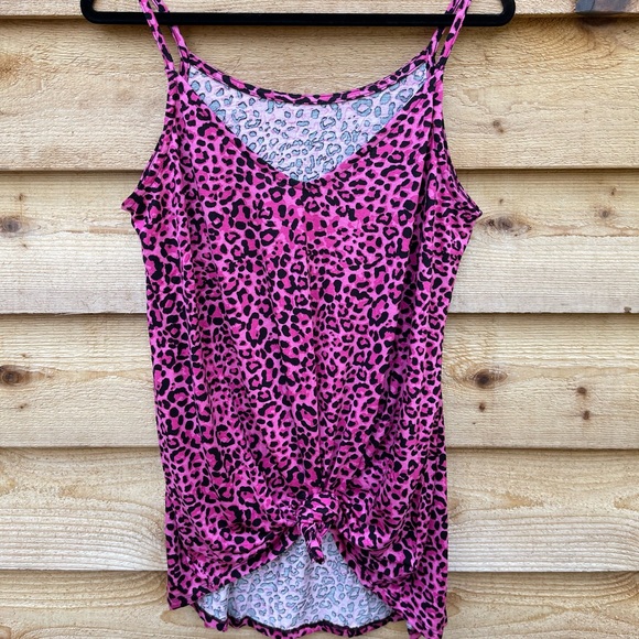 Zenana Outfitters | Tops | New Stretchy Hot Pink Leopard Animal Print ...